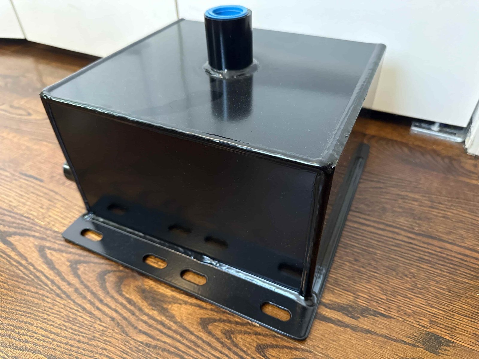 Hydraulic Tank Size for Dump Trailers | Custom Hydraulic Reservoir Tanks
